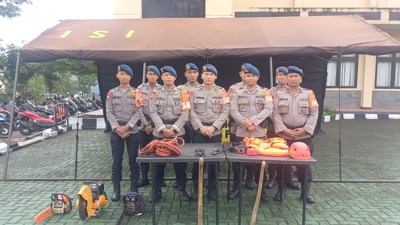 Tim SAR Kompi 3 Yon B Por Brimob Jabar Siaga Antisipasi Bencana Alam Di ...